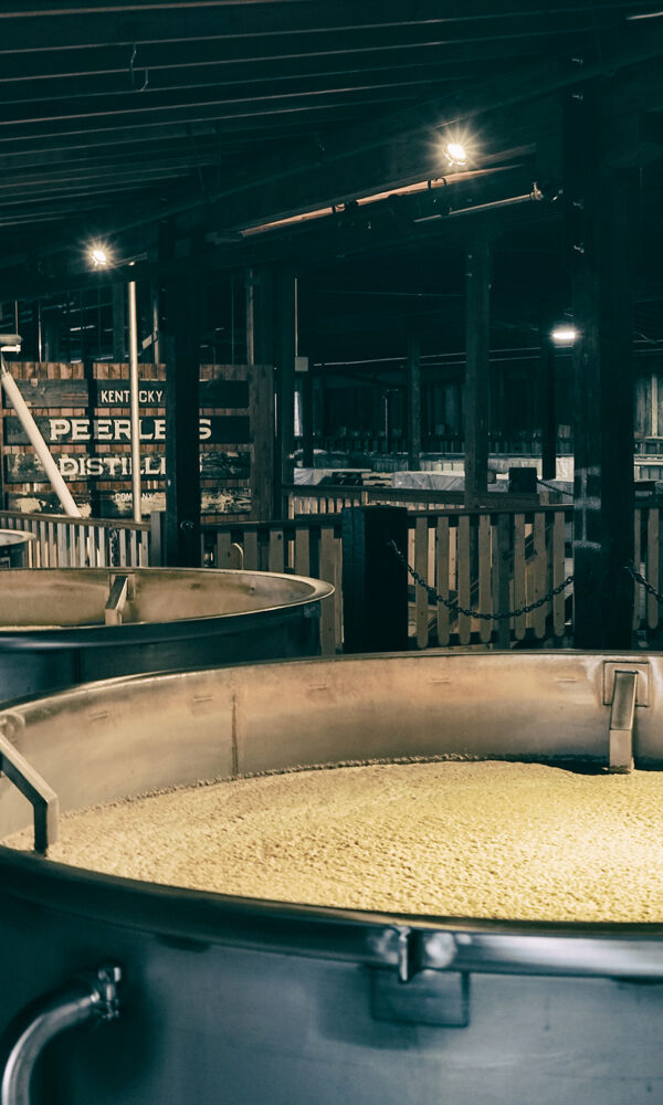 Bourbon Experience Louisville Kentucky - Peerless Distillery Tour