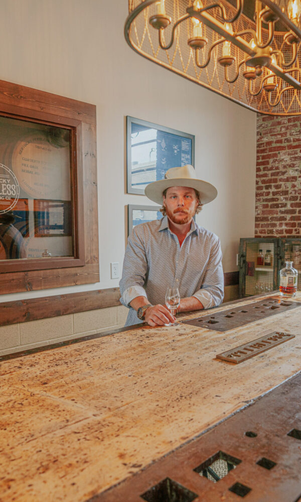 Bourbon Experience Louisville Kentucky - Peerless Distillery Tour